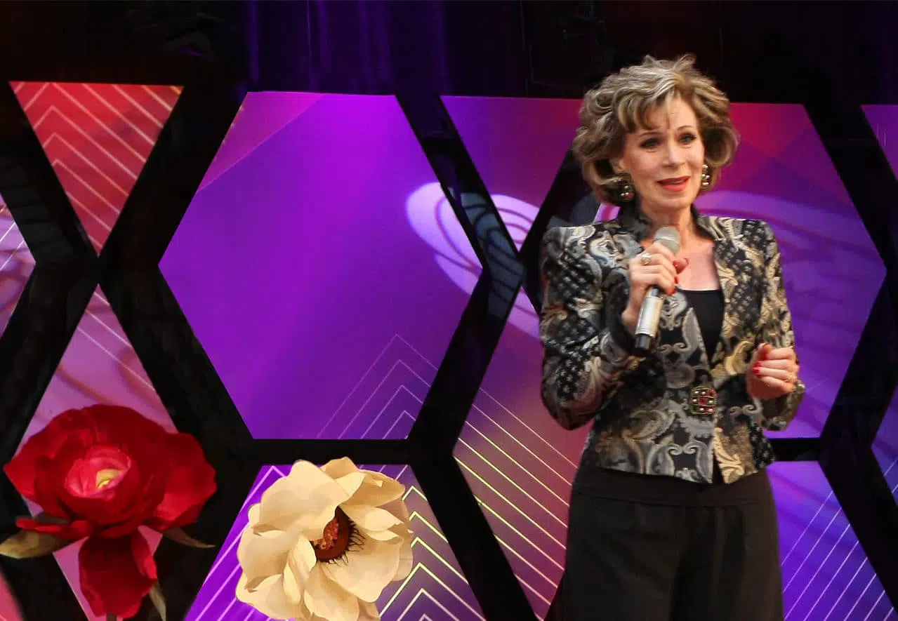 The Power of a Woman | Renner Ministries